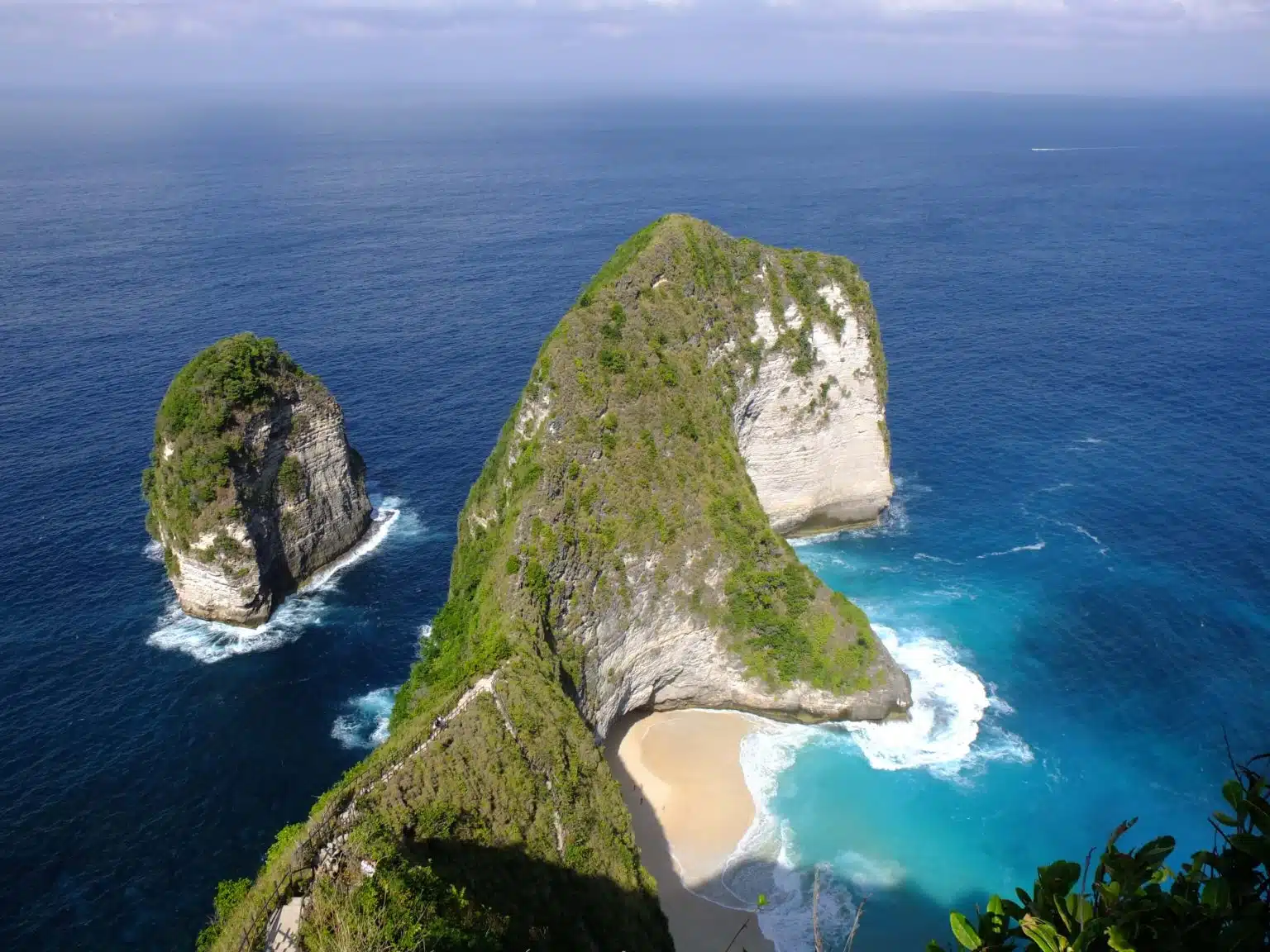 Nusa Penida : guide complet pour découvrir l'île au sud de Bali | First ...